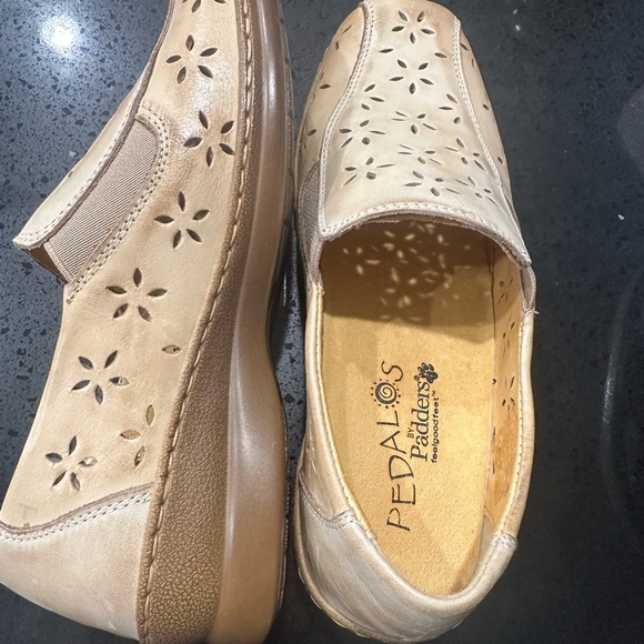 Shoes | Pedalos By Padders Vintage Women Shoes Size 36 | Poshmark